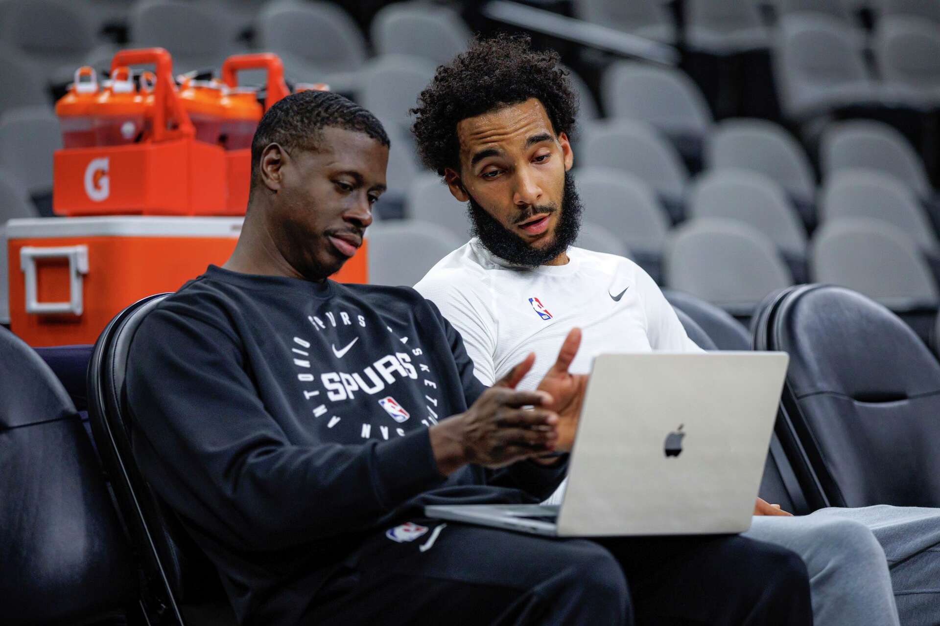 Spurs' increased film study part of Mitch Johnson's attention to detai