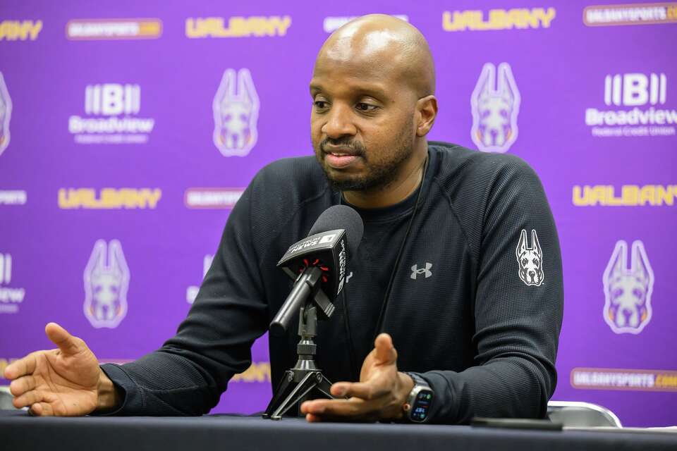 Dwayne Killings to return as UAlbany men's basketball coach in 2026-27