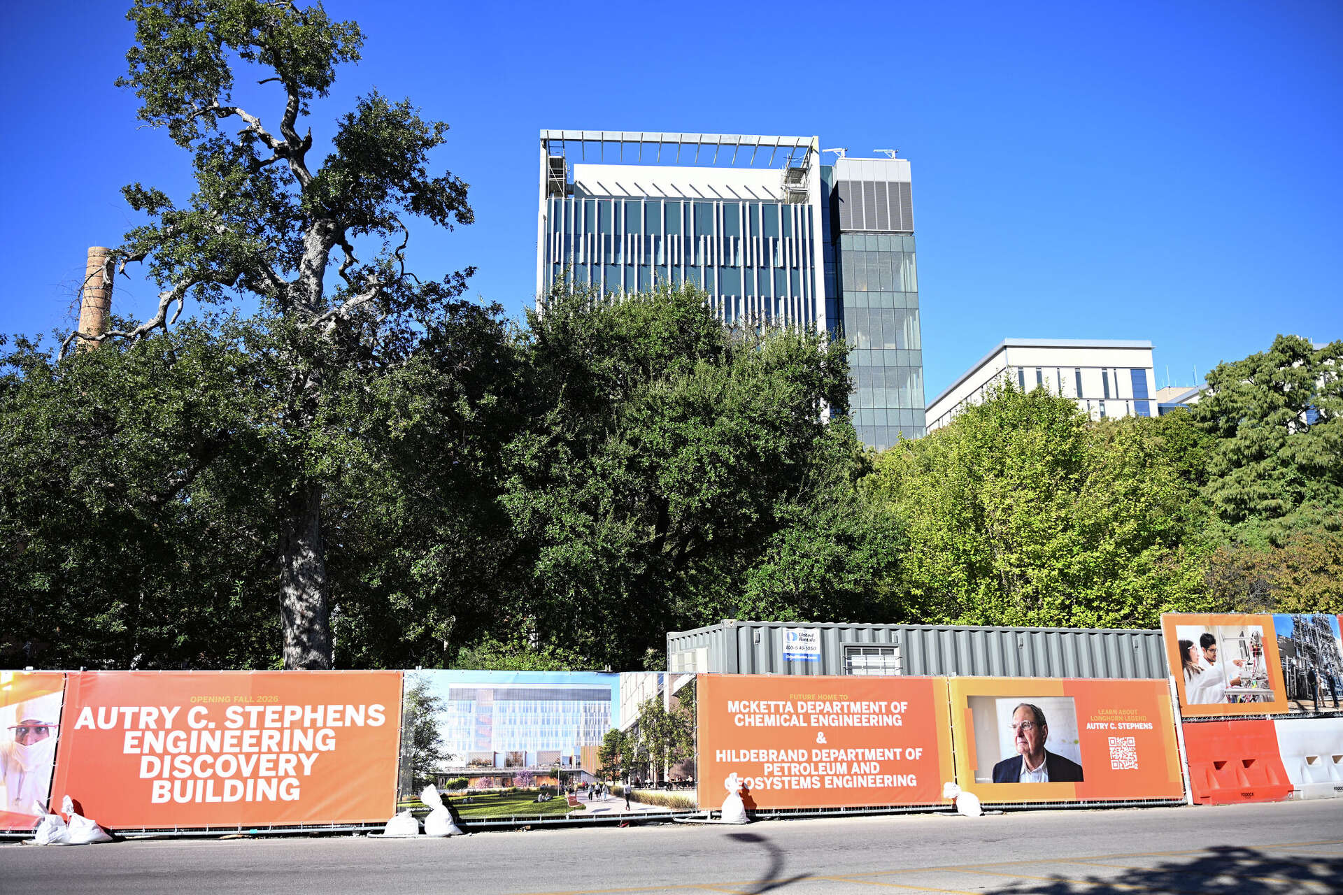 UT Austin names new engineering building for Autry Stephens