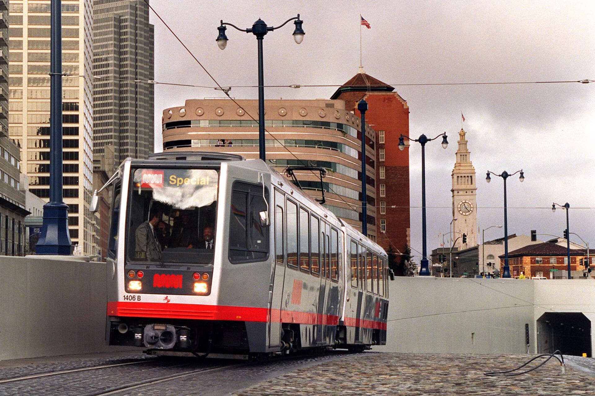 Muni retiring last of its trains that debuted in SF decades ago