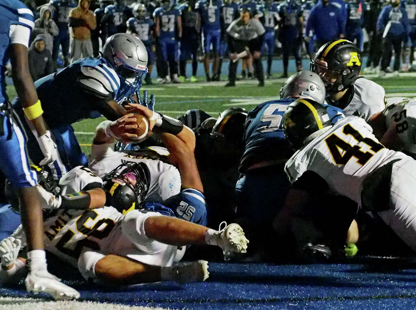 Amity football wins fourth straight with victory over West Haven