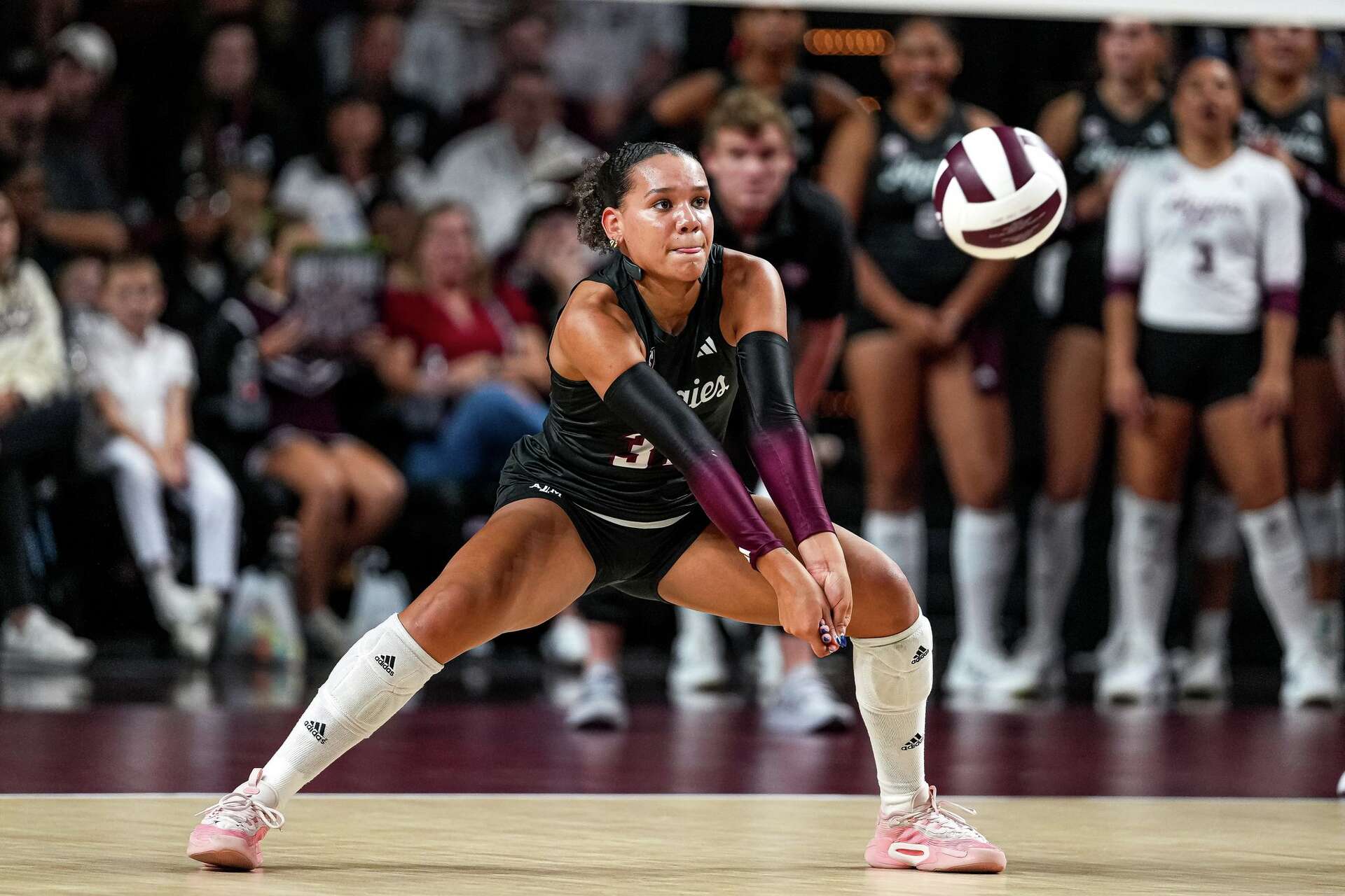 Texas volleyball vs Texas A&M game score: Horns win at SEC tournament