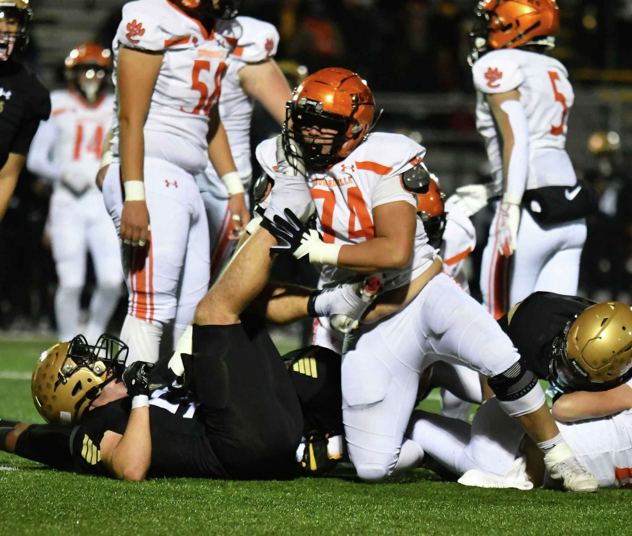 Edwardsville's football season ends with first-round loss