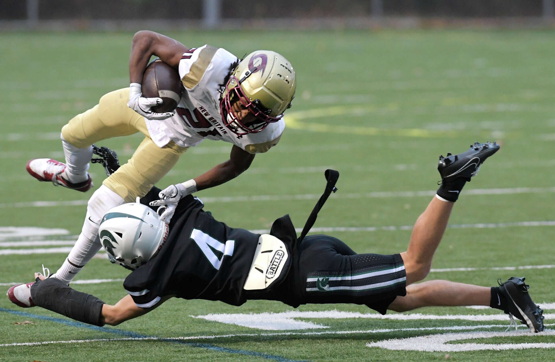 Connecticut high school football wrap for Week 8 of 2025 season