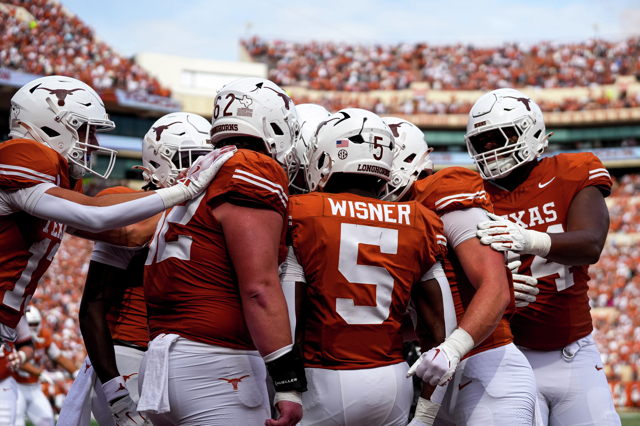 Golden: How Texas, Arch Manning, KO'd Vanderbilt in home return