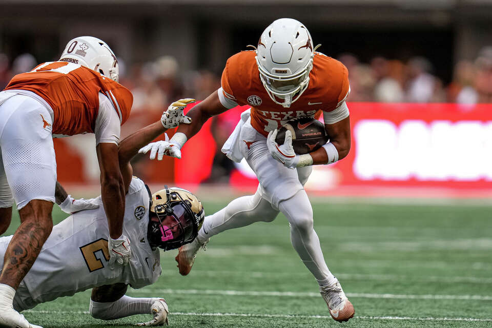 Texas vs Michigan: Longhorns with most to gain in the Citrus Bowl