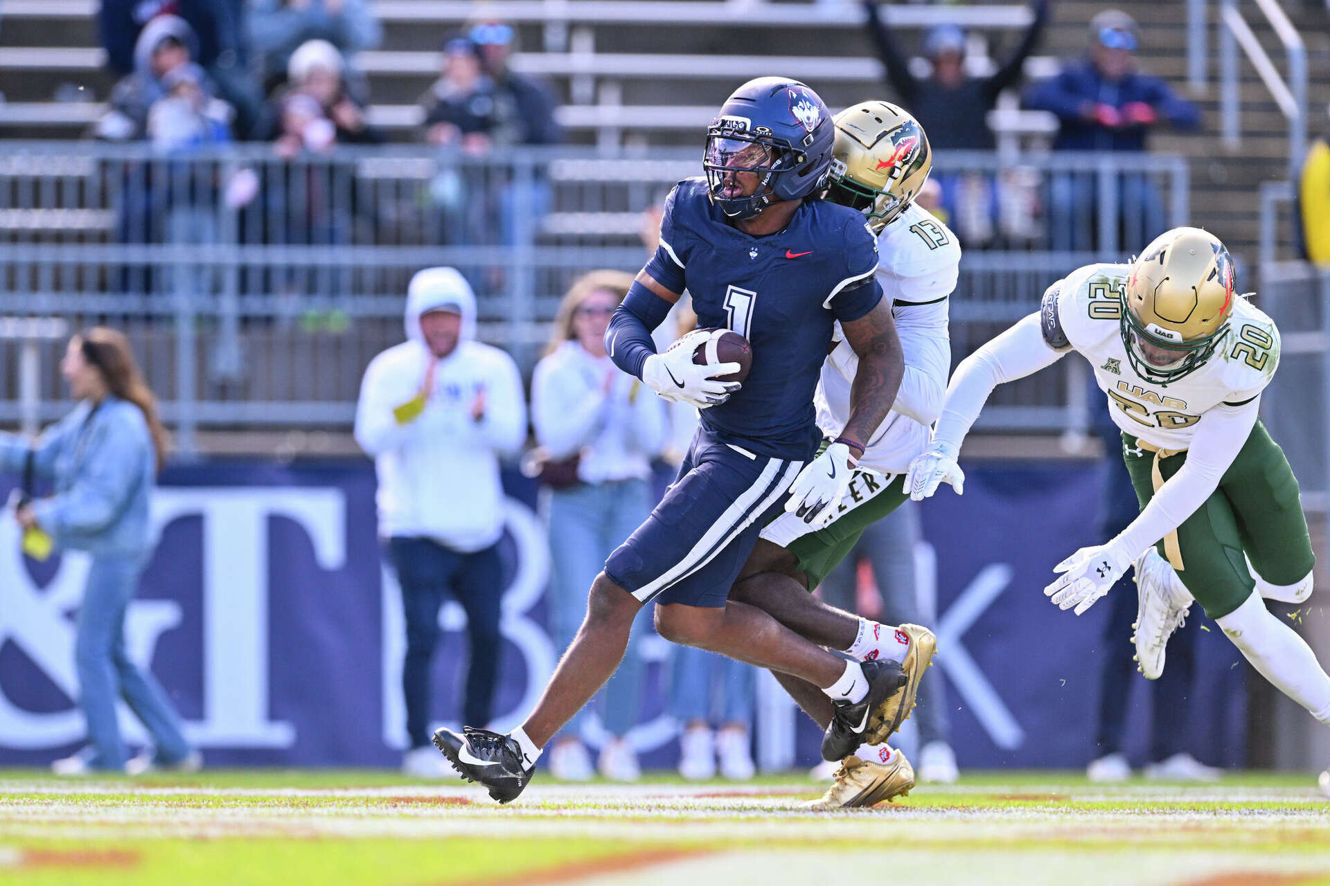 UConn's Skyler Bell invited to 2025 Senior Bowl