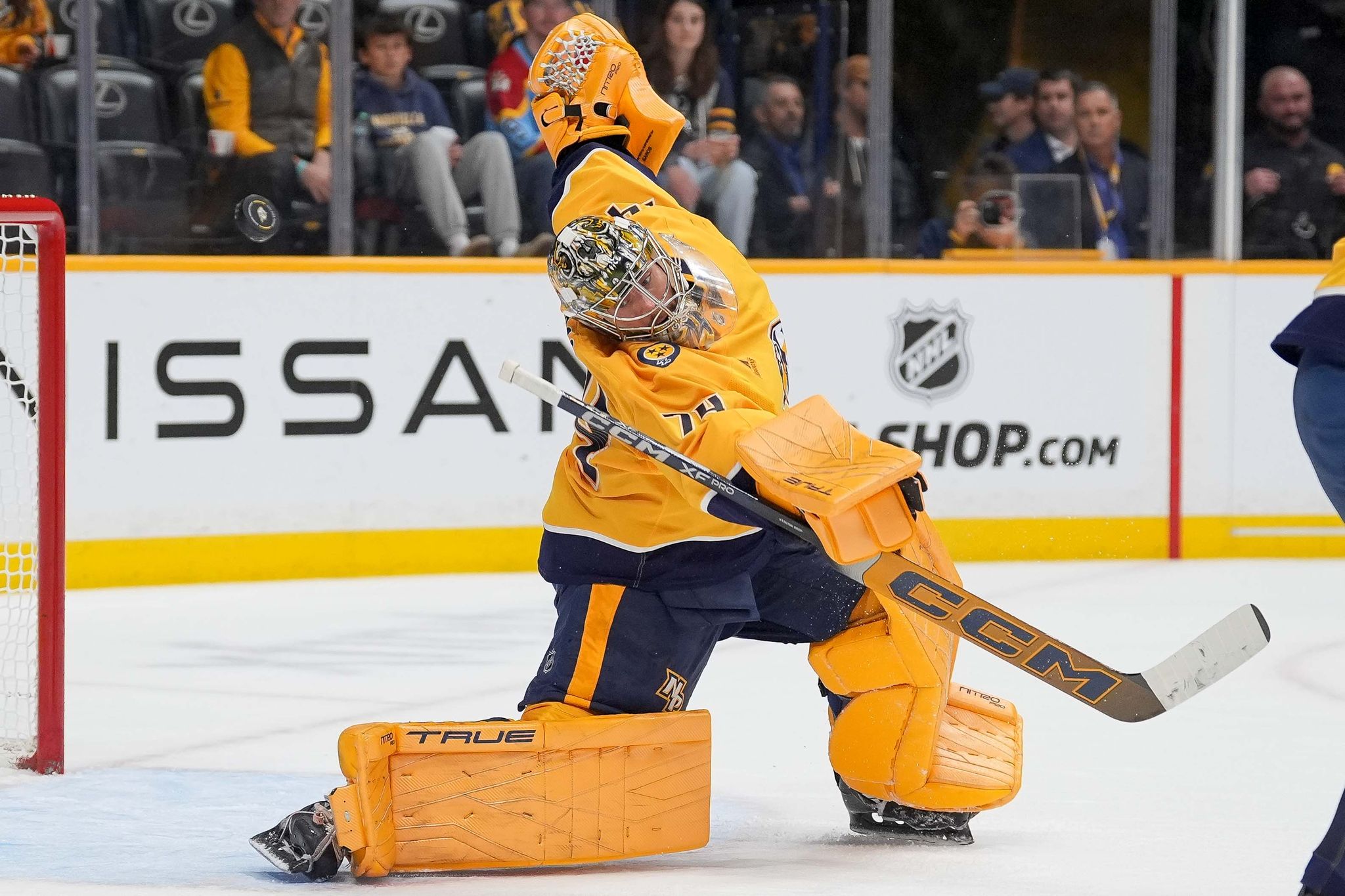 Michael Bunting leads the Nashville Predators past the Calgary Flames 4-2