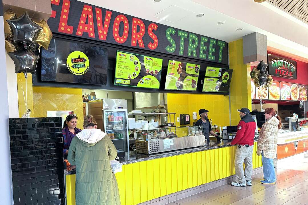 Flavors Street brings South Asian fusion food to Midland Mall