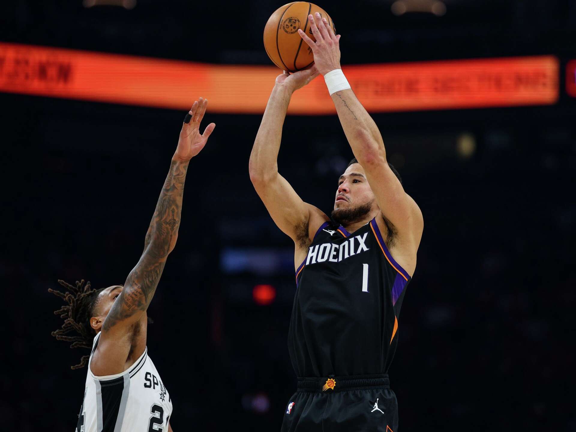 Spurs at Suns: How to watch the game, who's starting, who's out