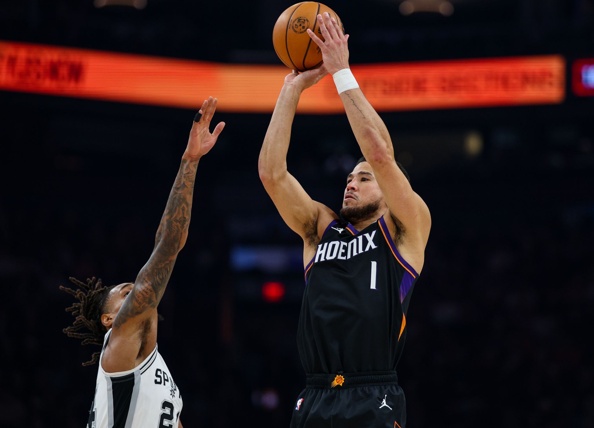 Spurs at Suns: How to watch the game, who's starting, who's out