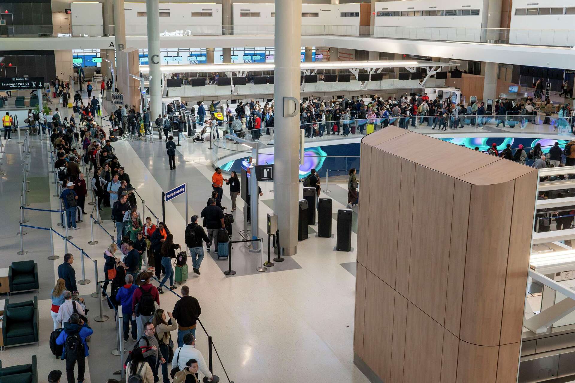 IAH TSA delays: What to know if you're flying out of Houston airports