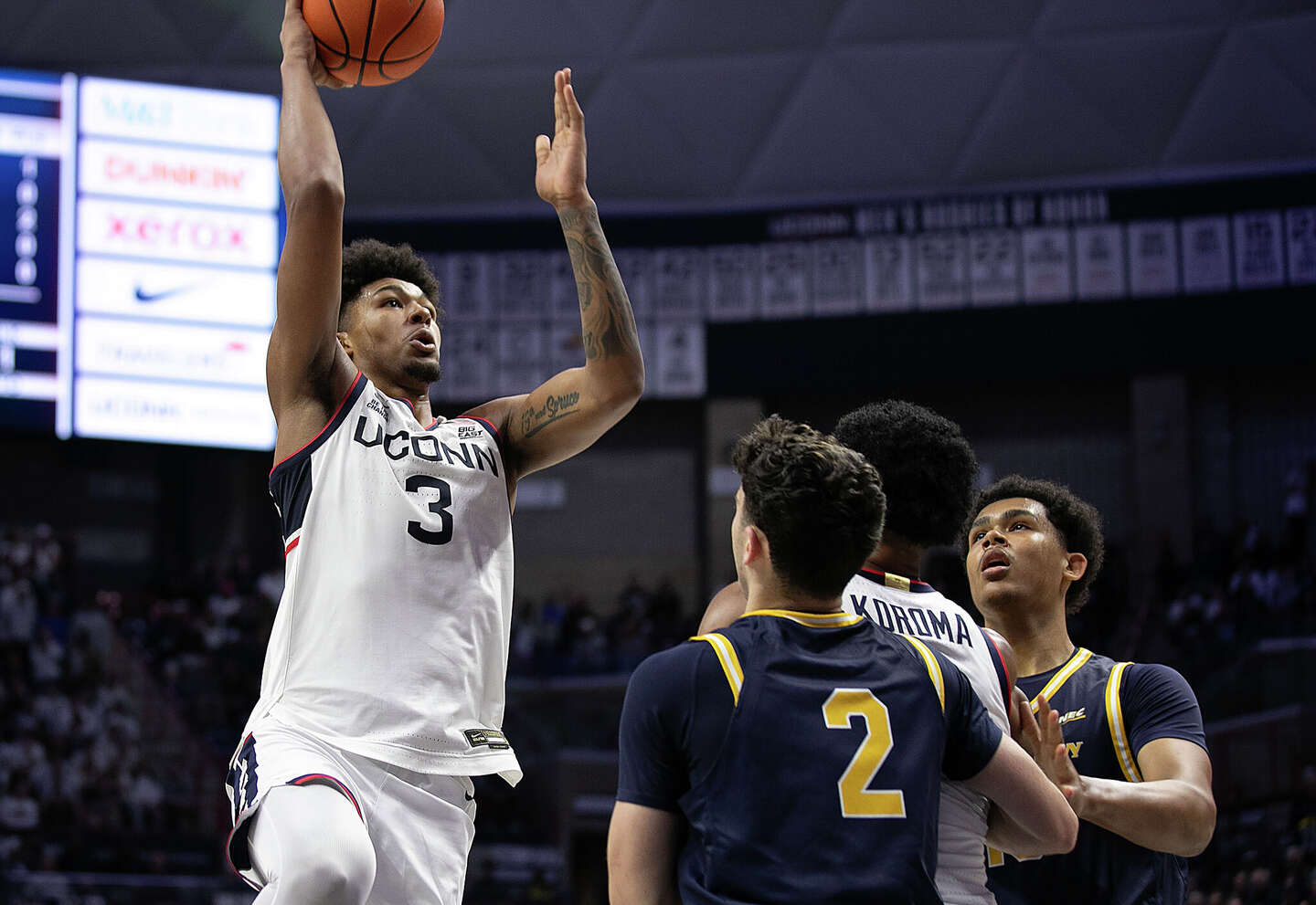 UConn men's basketball opens season with win over New Haven