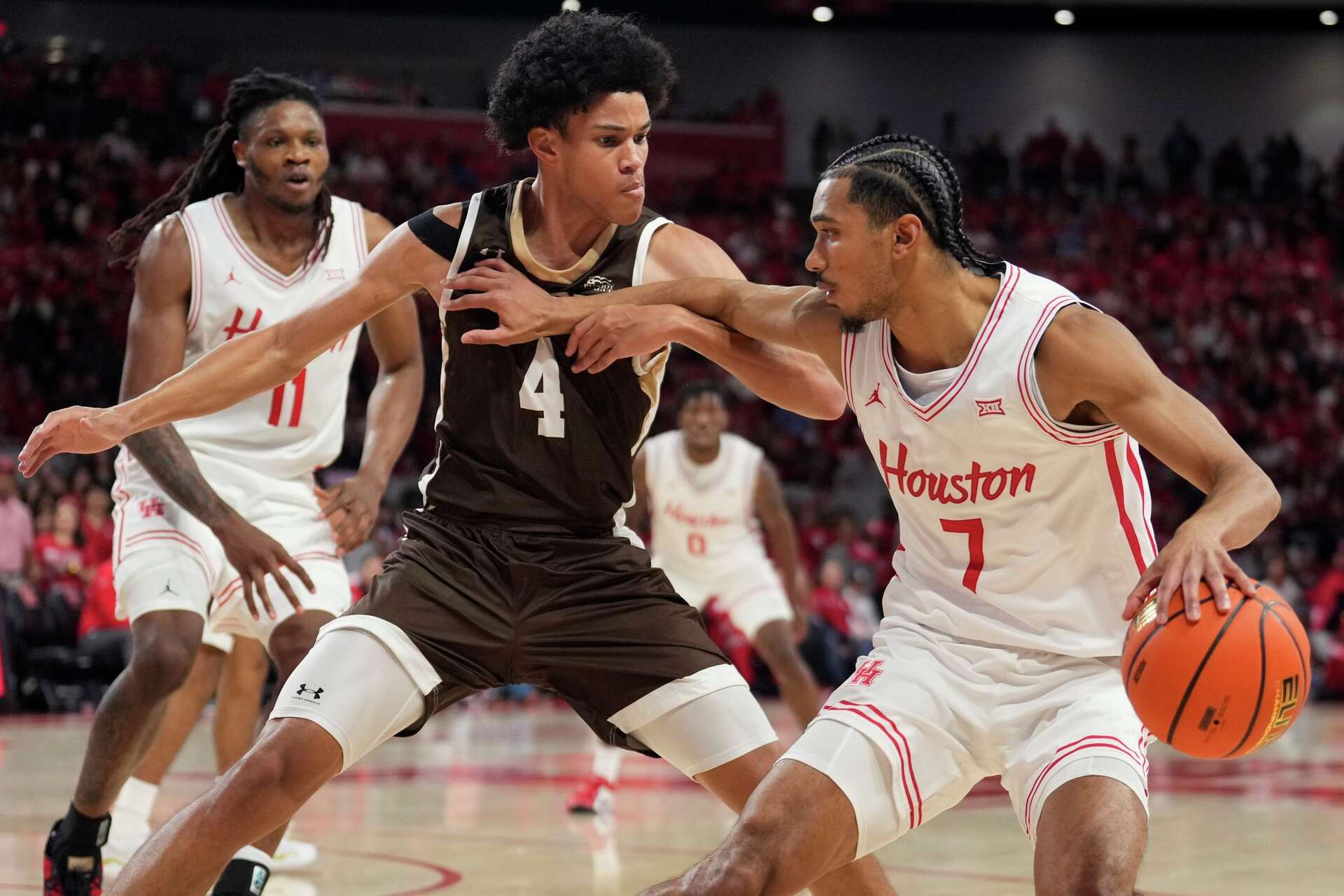 UH basketball coach Kelvin Sampson gets 800th career win