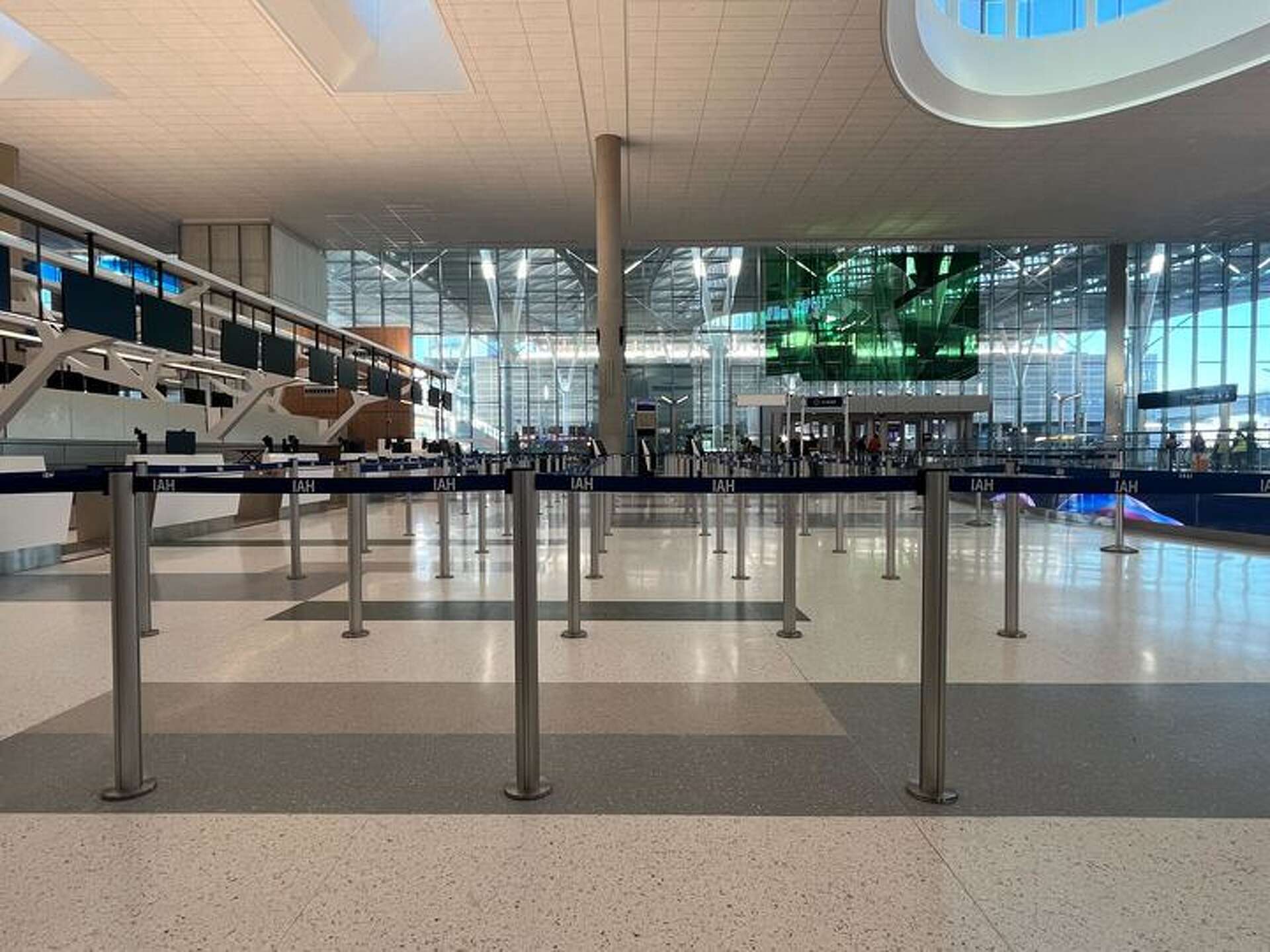 IAH TSA delays: Houston travelers Tuesday see shorter lines