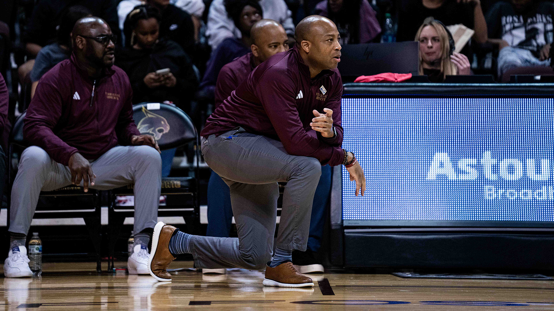 Bowling Green basketball dominates Texas State in season opener