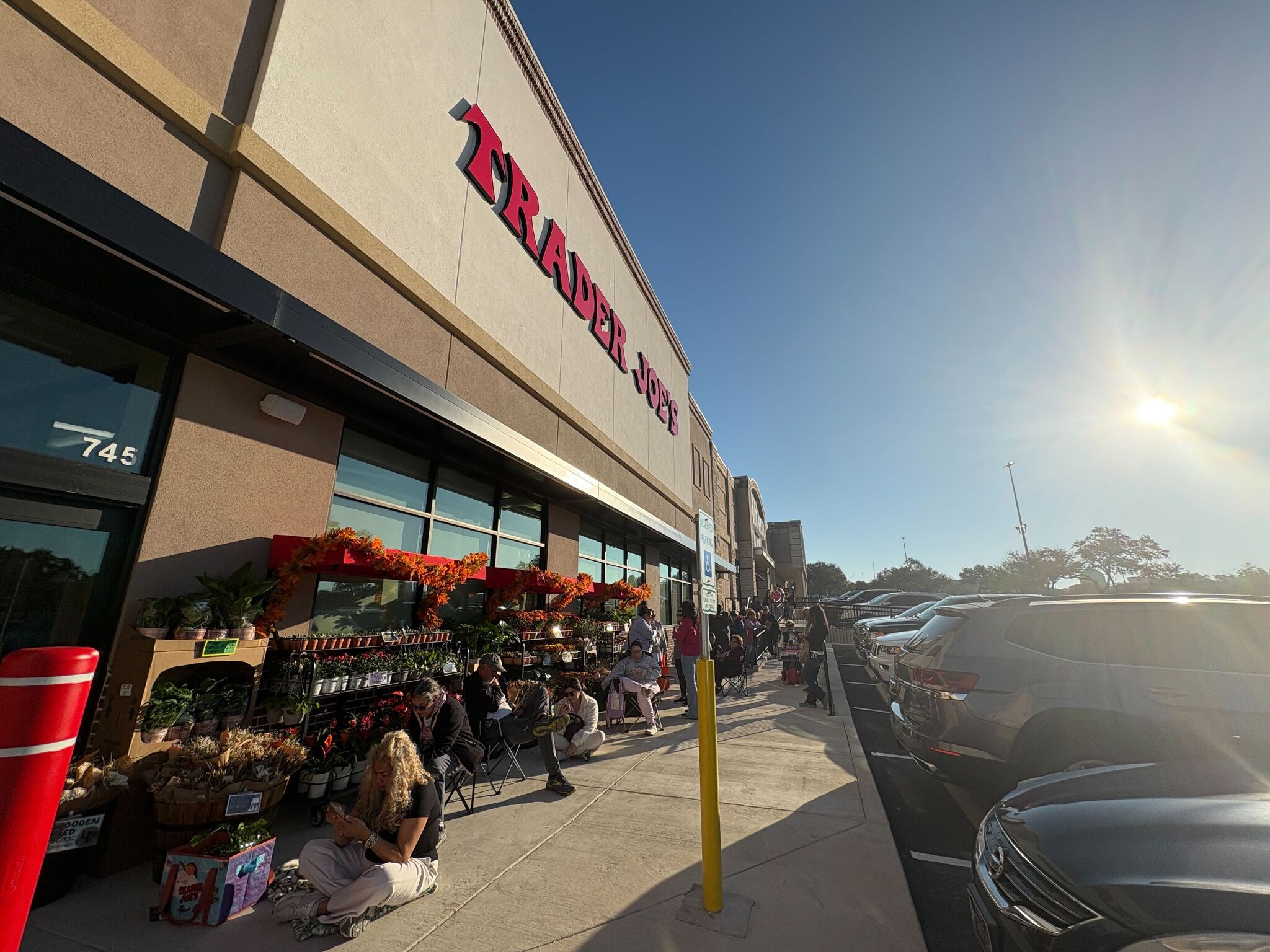 New Trader Joe's in San Antonio draws massive crowd