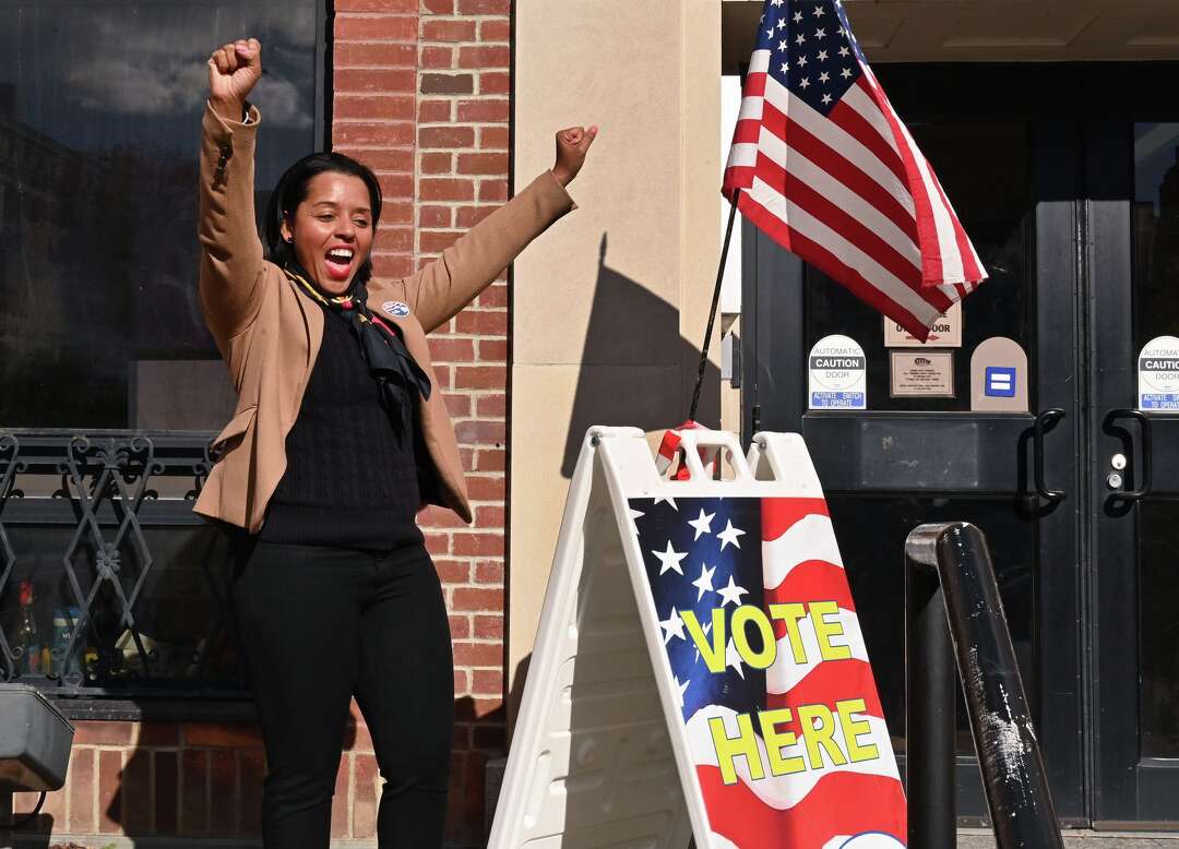 Albany elects Dorcey Applyrs, city's first Black mayor