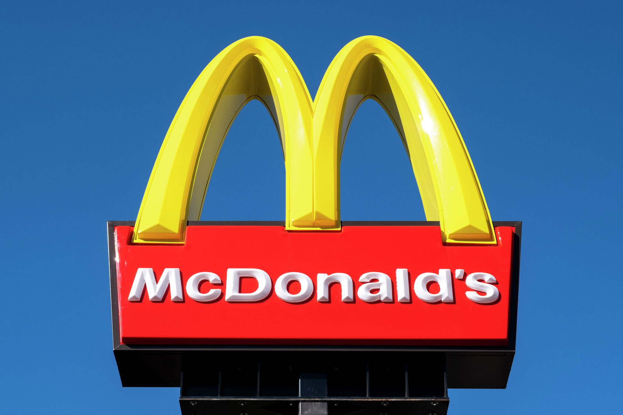 McDonald's to round cash payments due to penny shortage