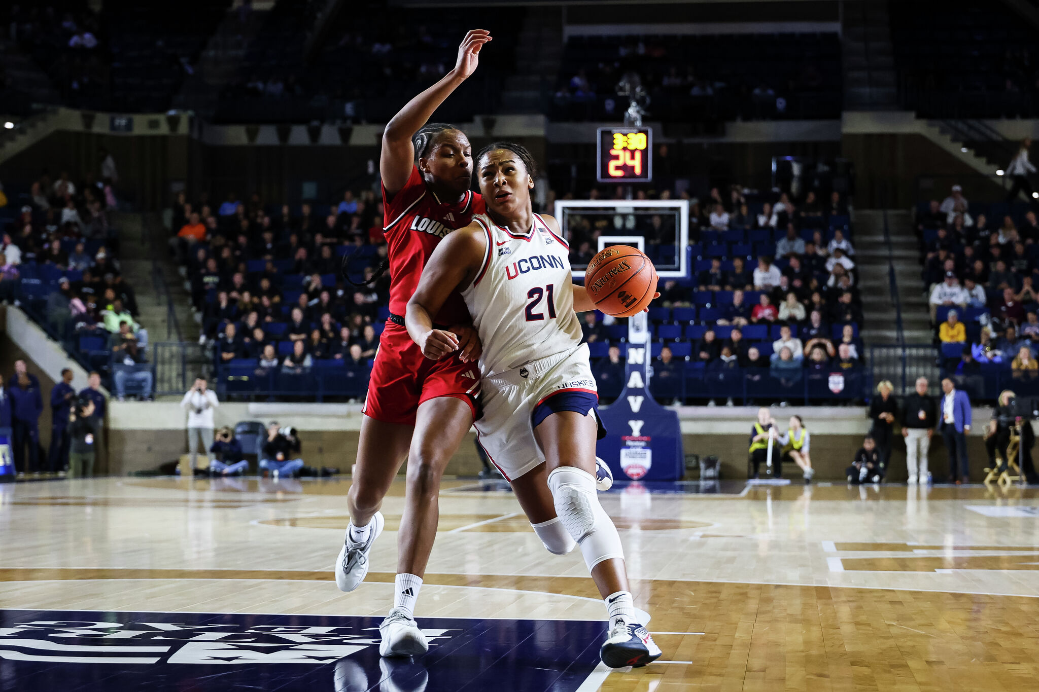 UConn women's basketball begins NCAA title defense with win
