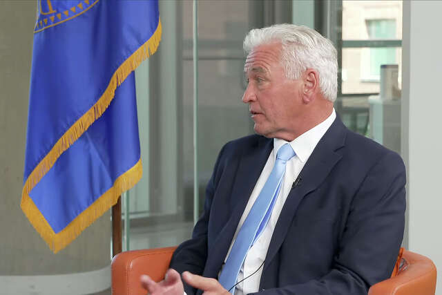 Former Stanford professor quits FDA job under cloud of allegations