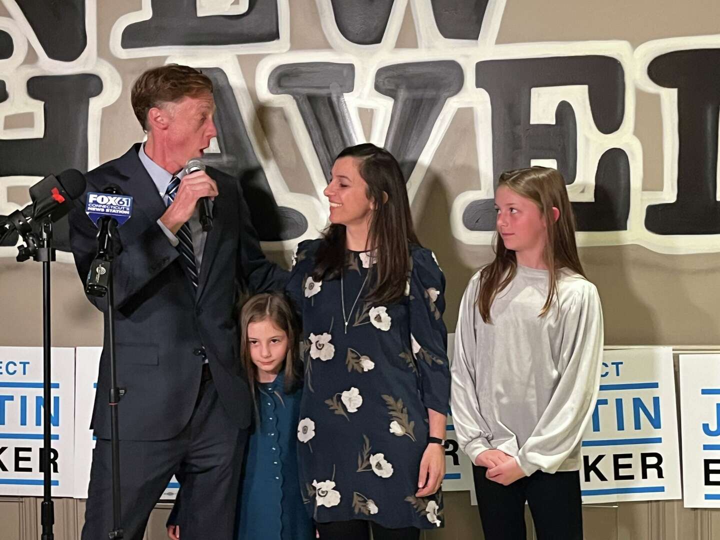 Elicker wins 4th term as New Haven's mayor, defeating Orosco