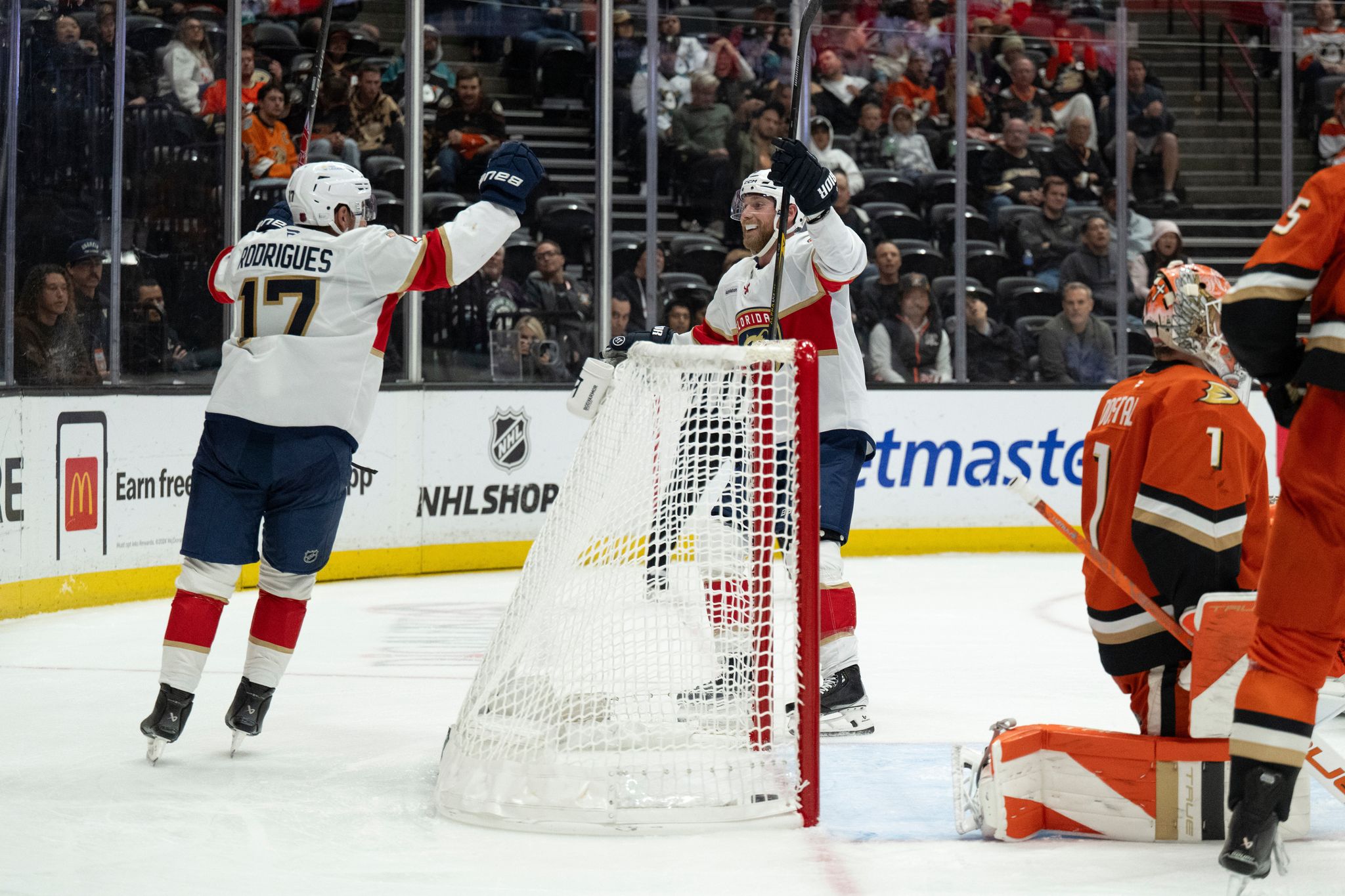 Cutter Gauthier has 1st hat trick in 4-point night to send surging ...