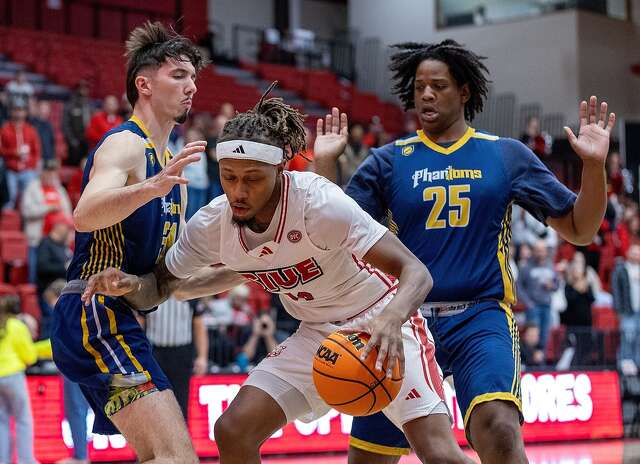 SIUE men's basketball wins season opener over East-West