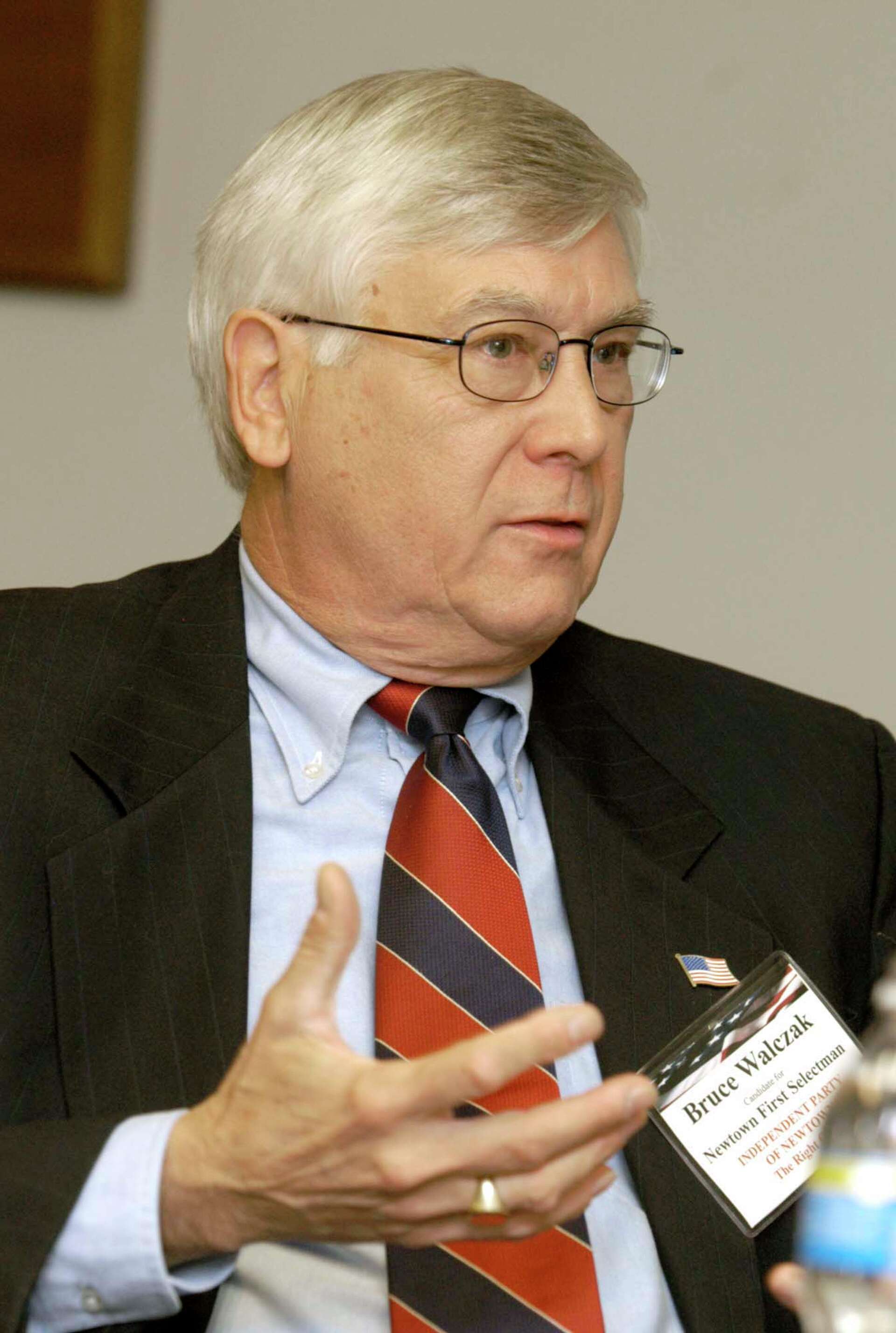 Walczak tops Capeci as Democrats dominate Newtown races