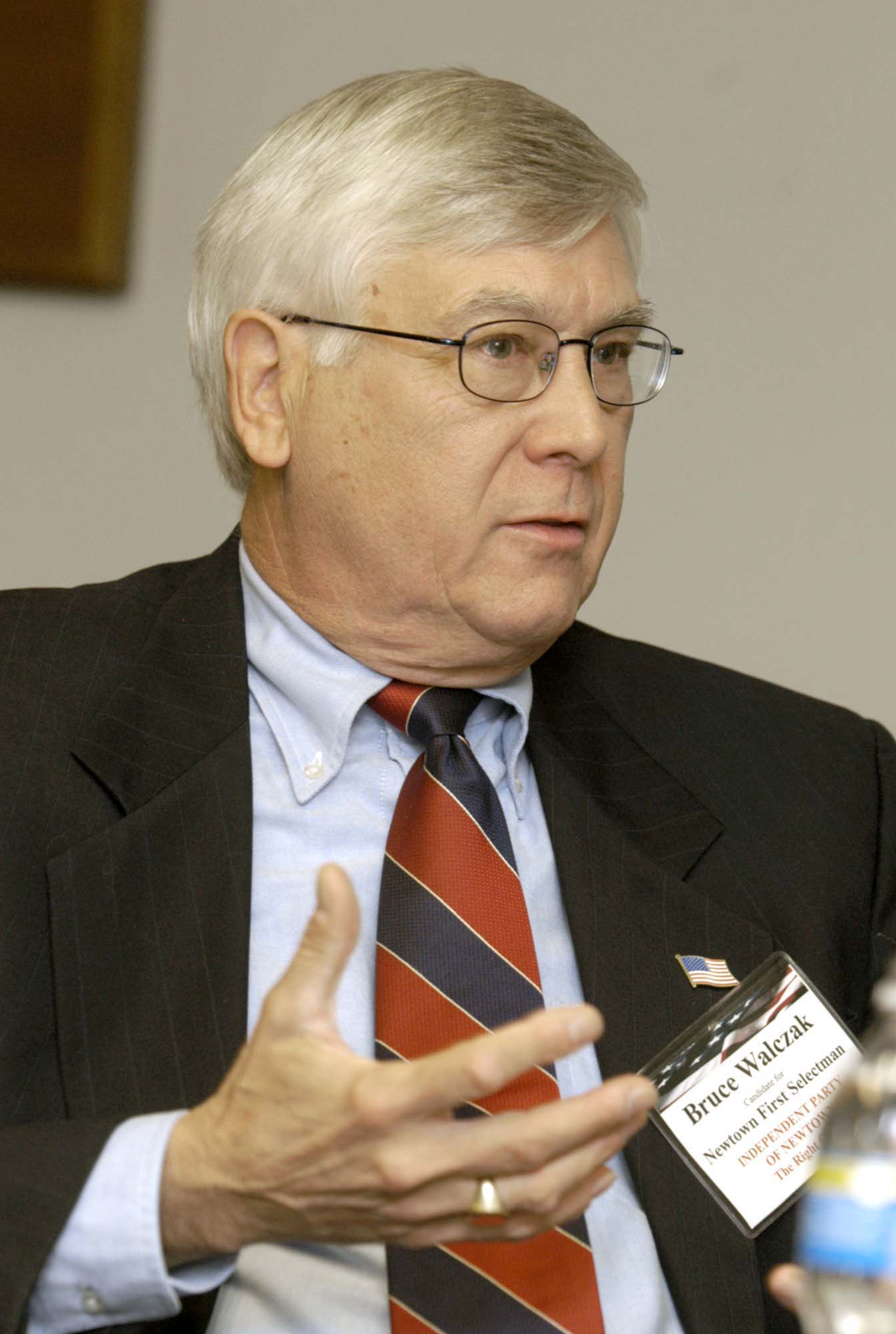 Walczak tops Capeci as Democrats dominate Newtown races