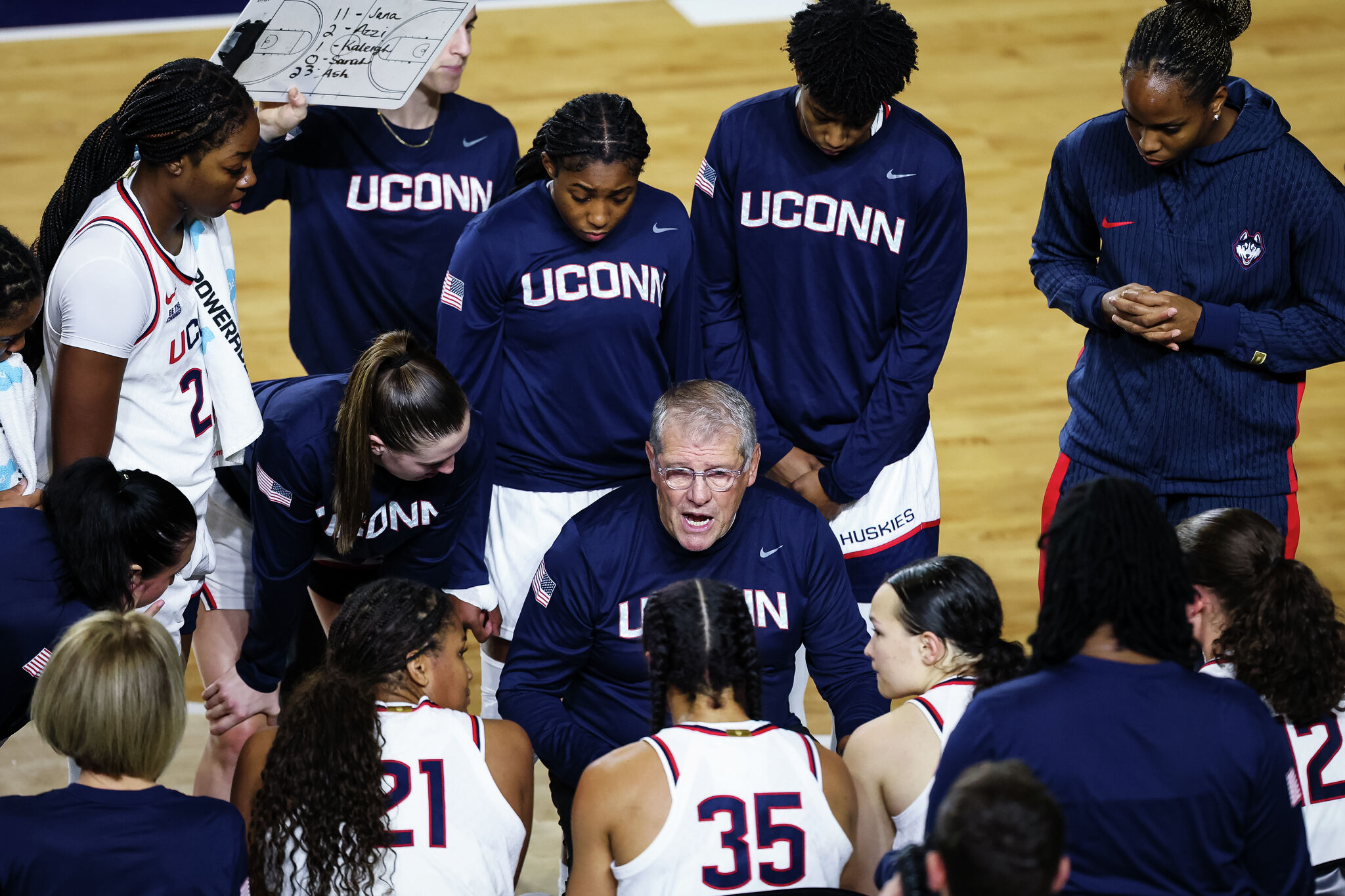 US proposes the UN lift sanctions on Syria's leader ahead of White House visit