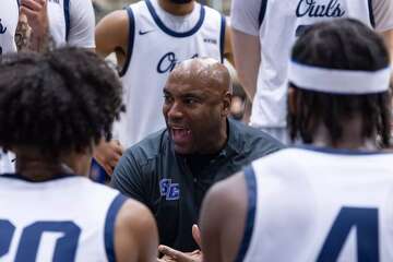 How SCSU coach Scott Burrell stays connected to UConn