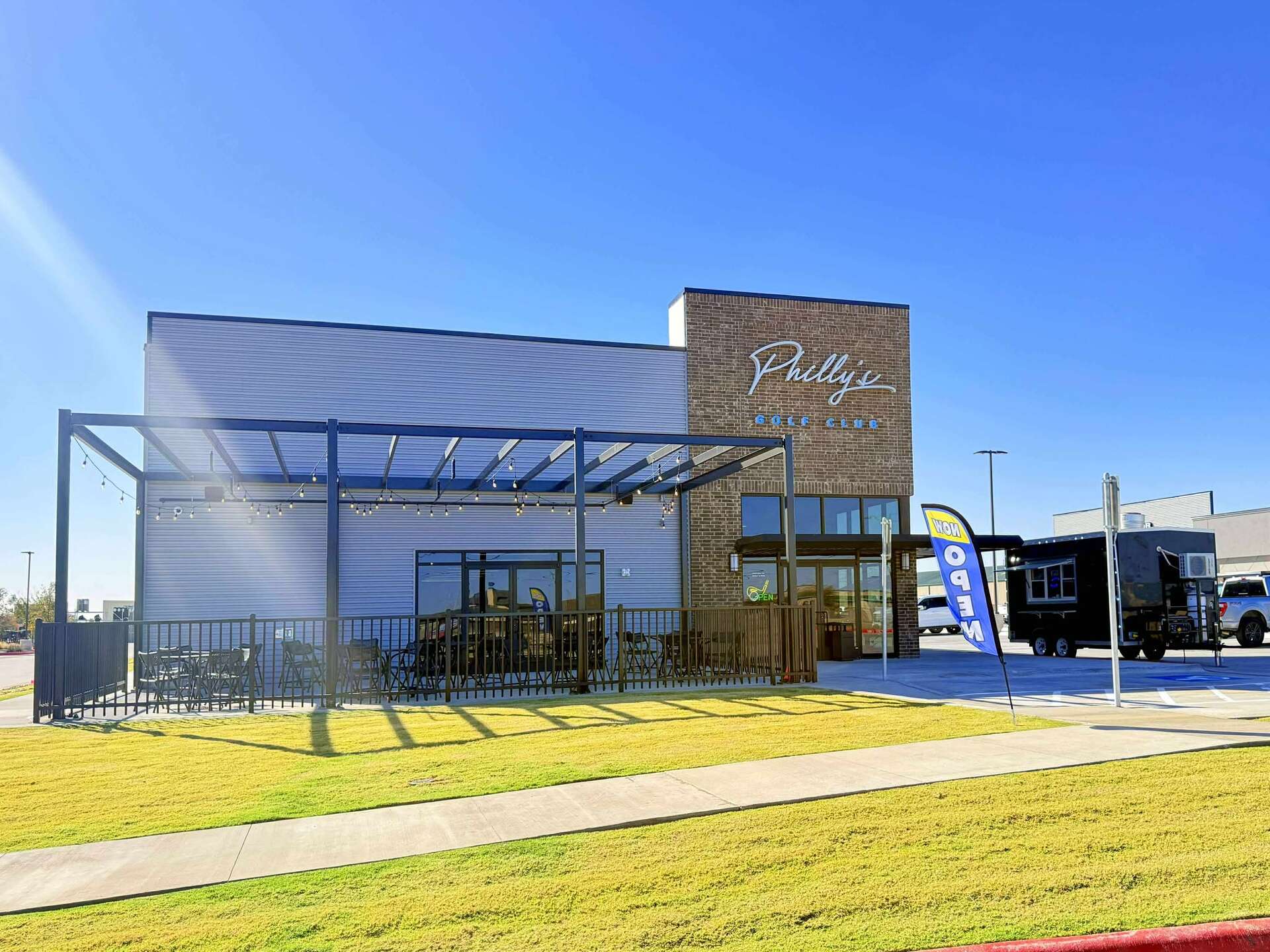Philly’s Golf Club opens in Midland with golf simulators, cold drinks