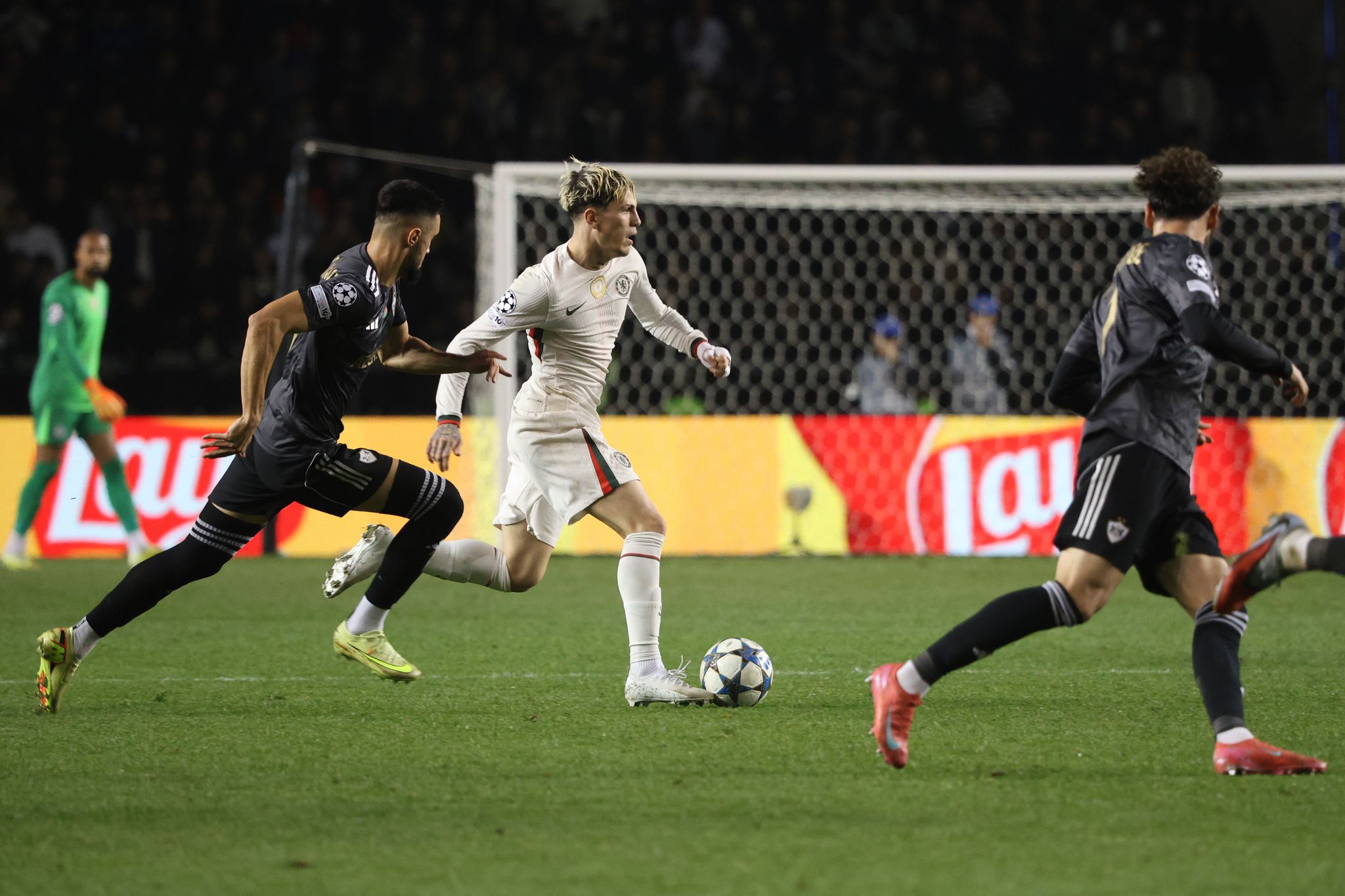 Chelsea empata 2-2 con Qarabag en la Champions y Pafos sorprende a ...