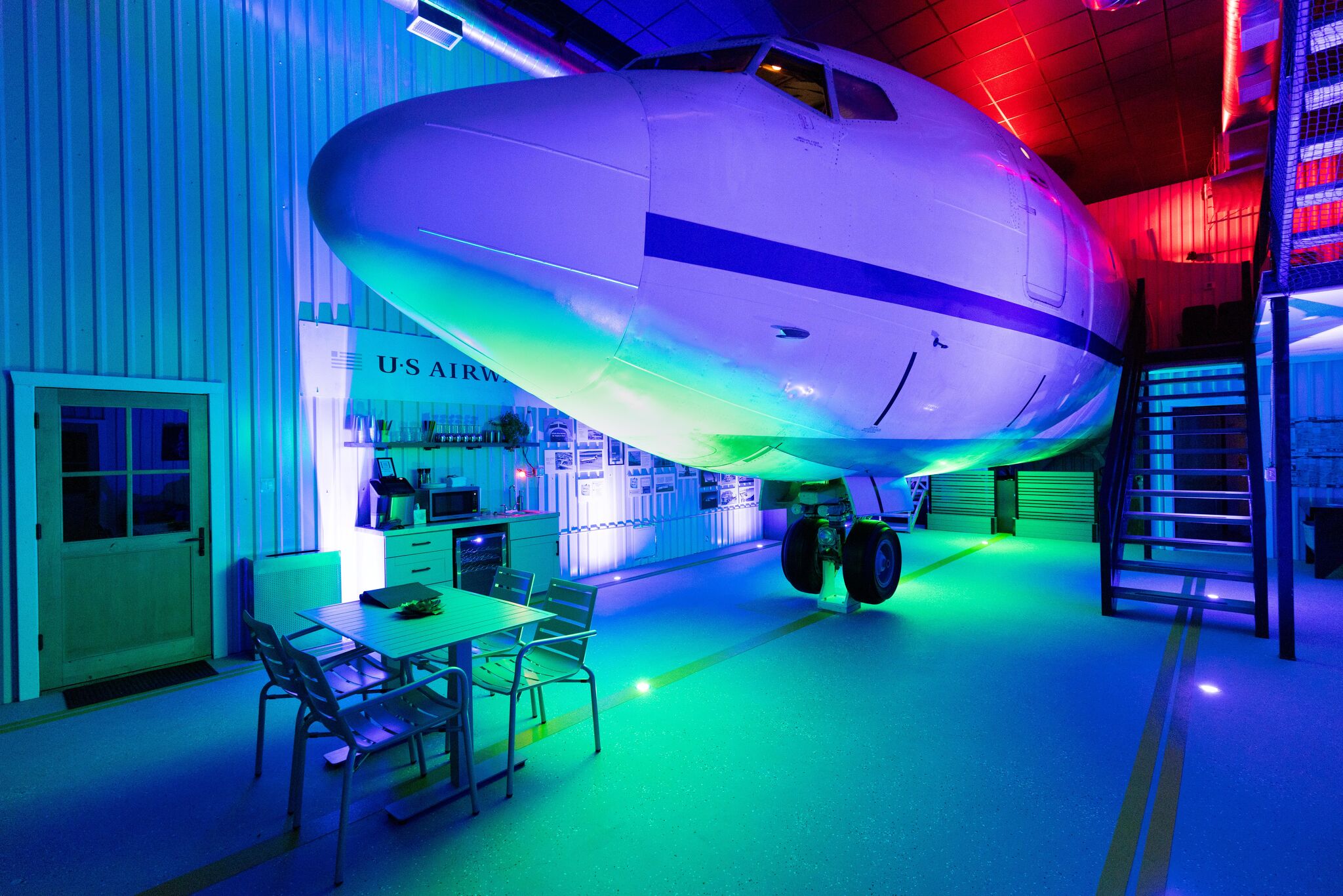 Retired Boeing 727 becomes $2.1M Terlingua ghost town getaway