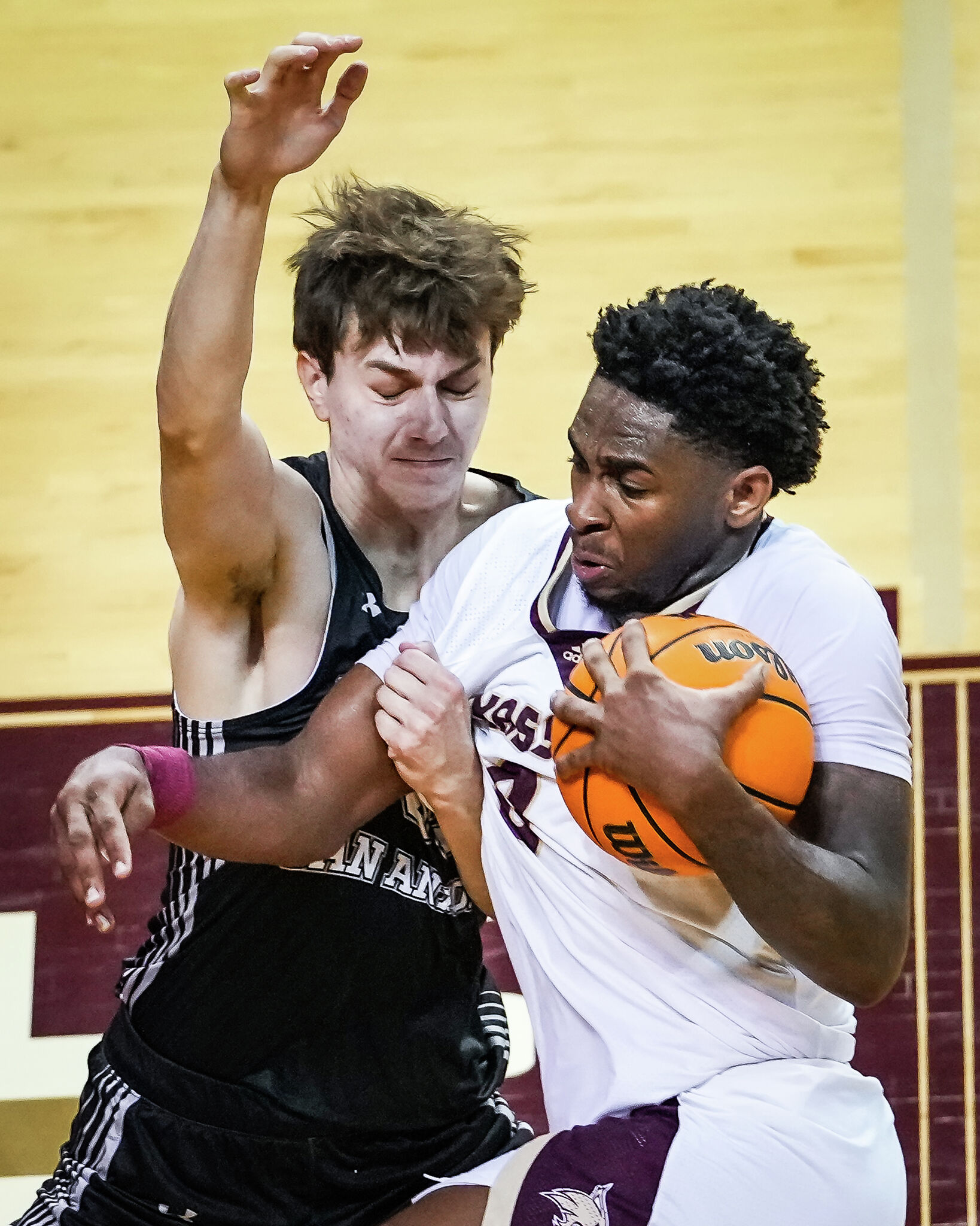 DJ Hall announces return to Texas State ahead of 2026-27 Pac-12 debut