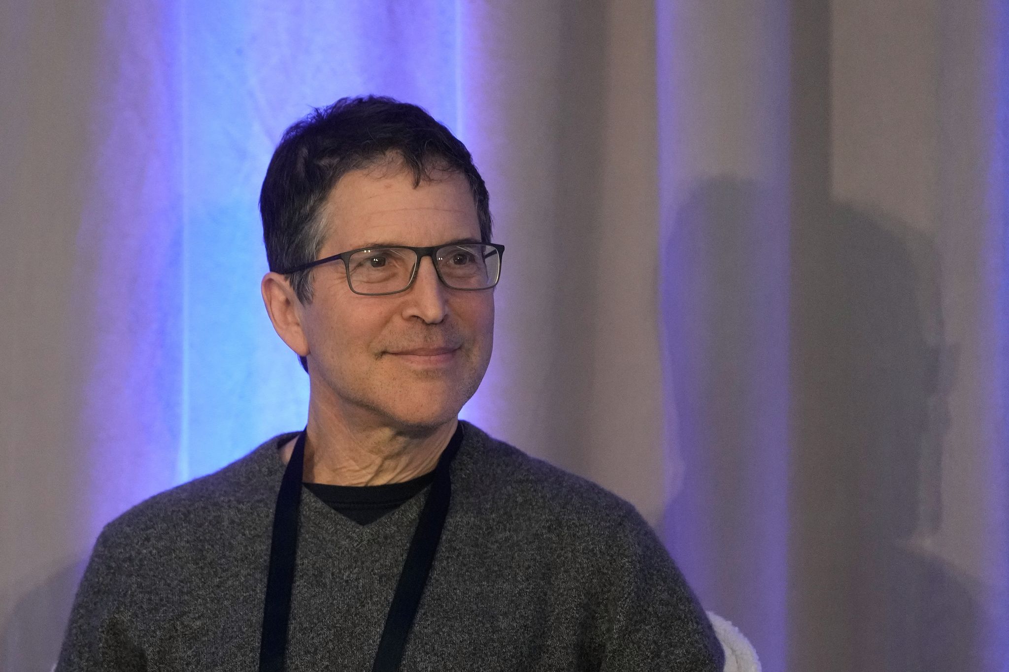 Zuckerberg, Chan shift bulk of philanthropy to science, focusing on AI ...