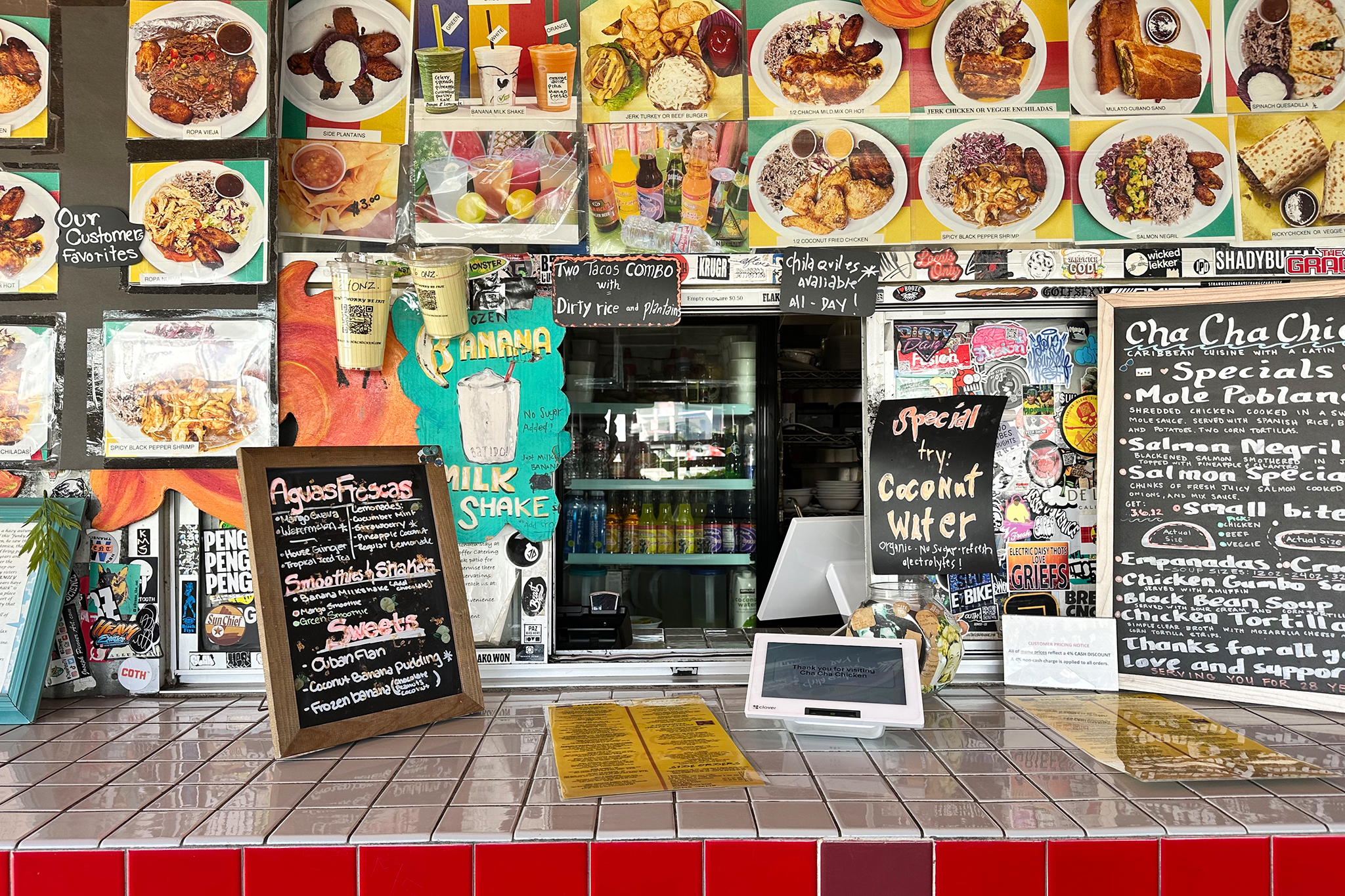 This LA jerk chicken shack is still the best deal by the beach
