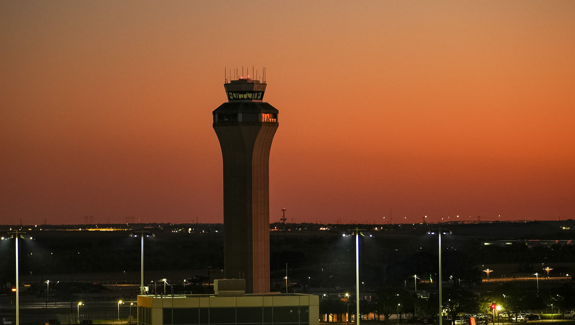 Will Austin travelers feel impacts from FAA-mandated flight cuts?