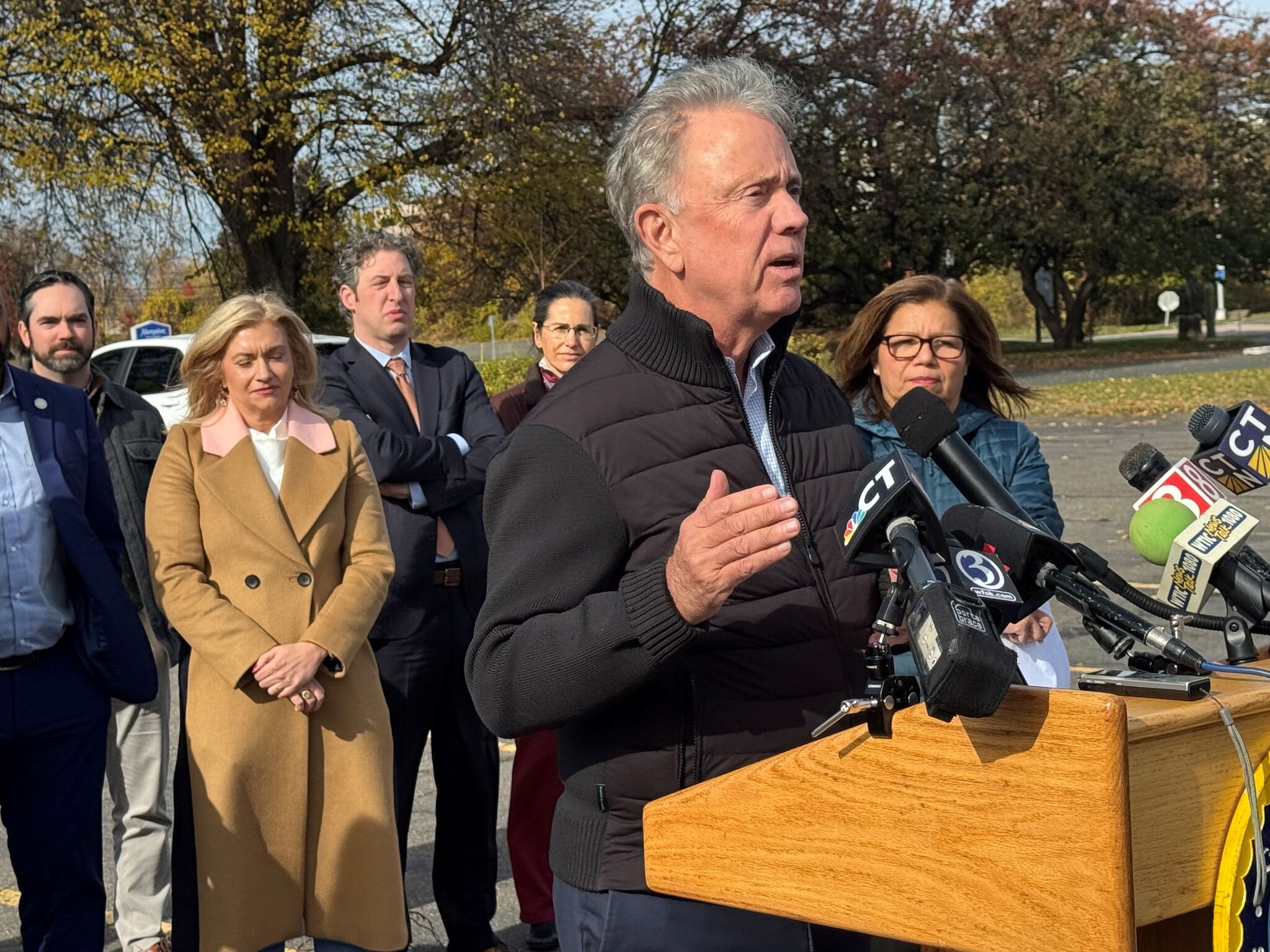 CT governor says full SNAP benefits for November ready for use