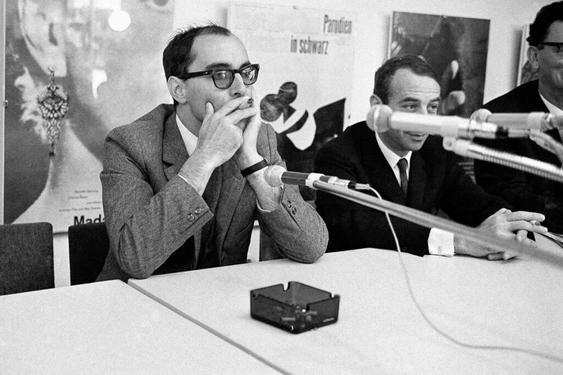 Jean-Luc Godard, iconic French New Wave director, dies at 91