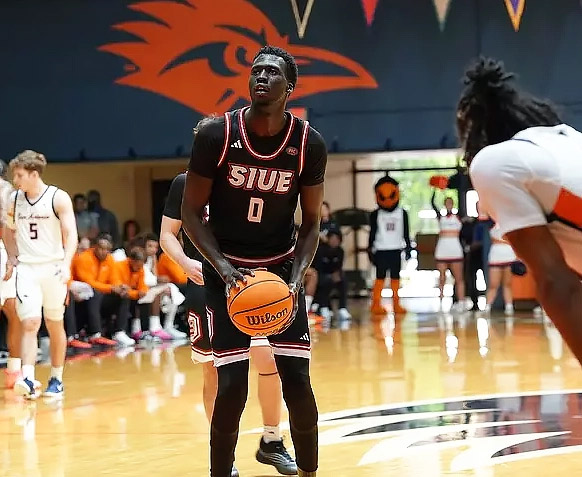 SIUE men's basketball takes on UT-San Antonio in NCAA Division I