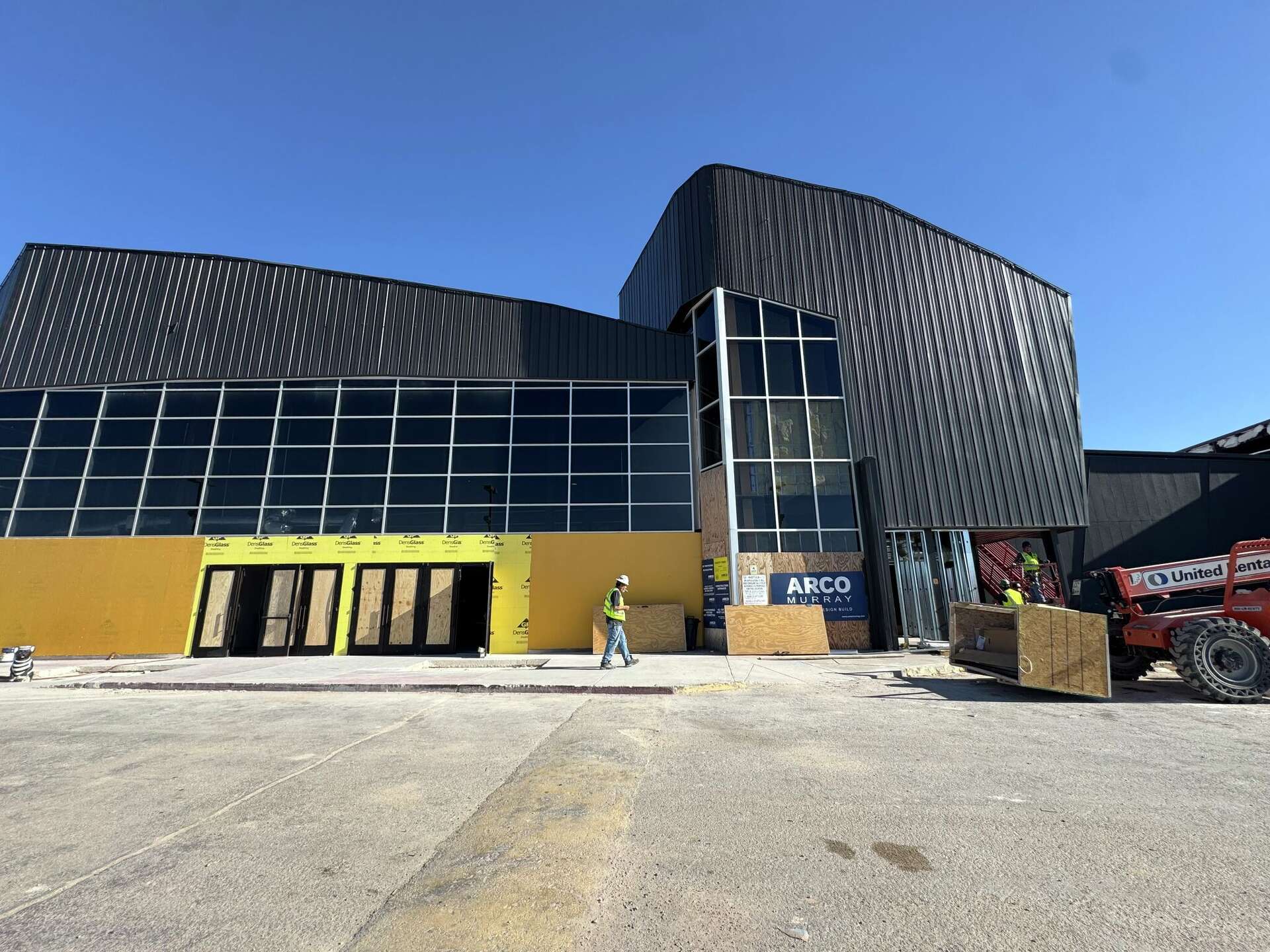 Cinergy Midland Tall City to open earlier; key attraction delayed