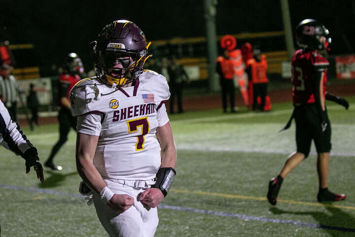 Cheshire tops Sheehan in CIAC football game between playoff contenders