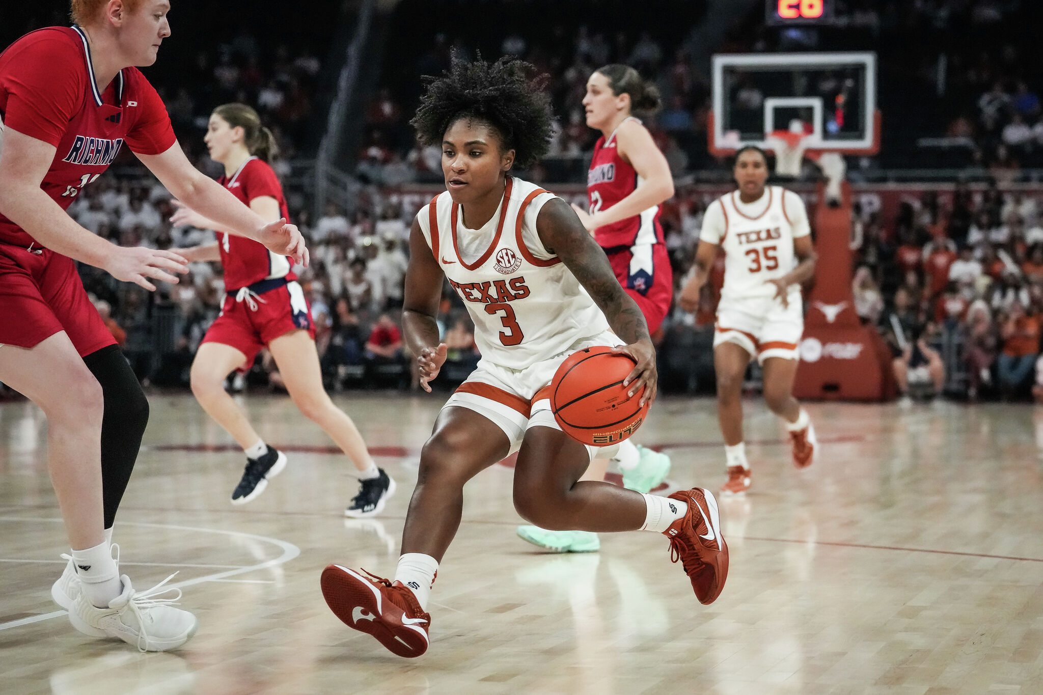 Texas basketball: Rori Harmon, Justice Carlton shed their knee braces