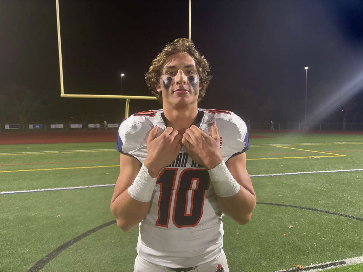 Lyman Hall football tops Branford behind Casey's 4 touchdowns