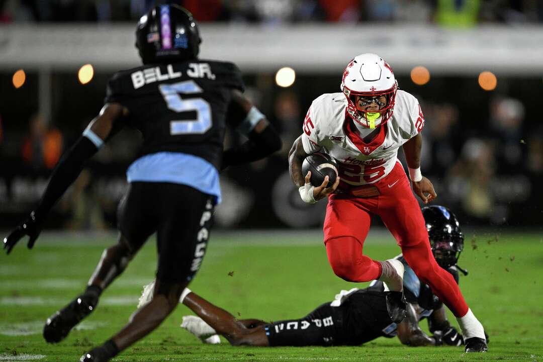 Houston Cougars beat UCF on late field goal for eighth win of season