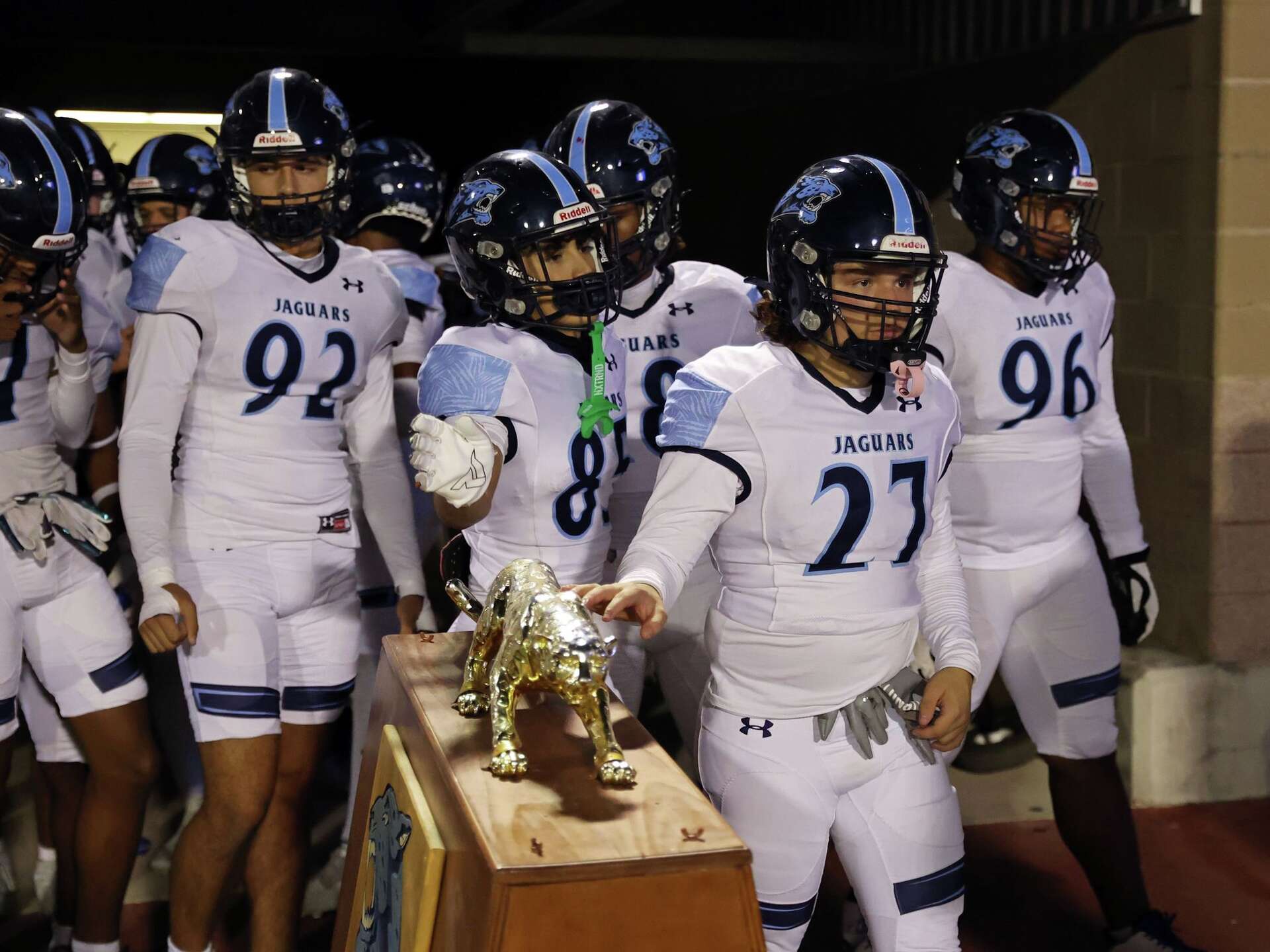Johnson football wins back-to-back district titles for first time