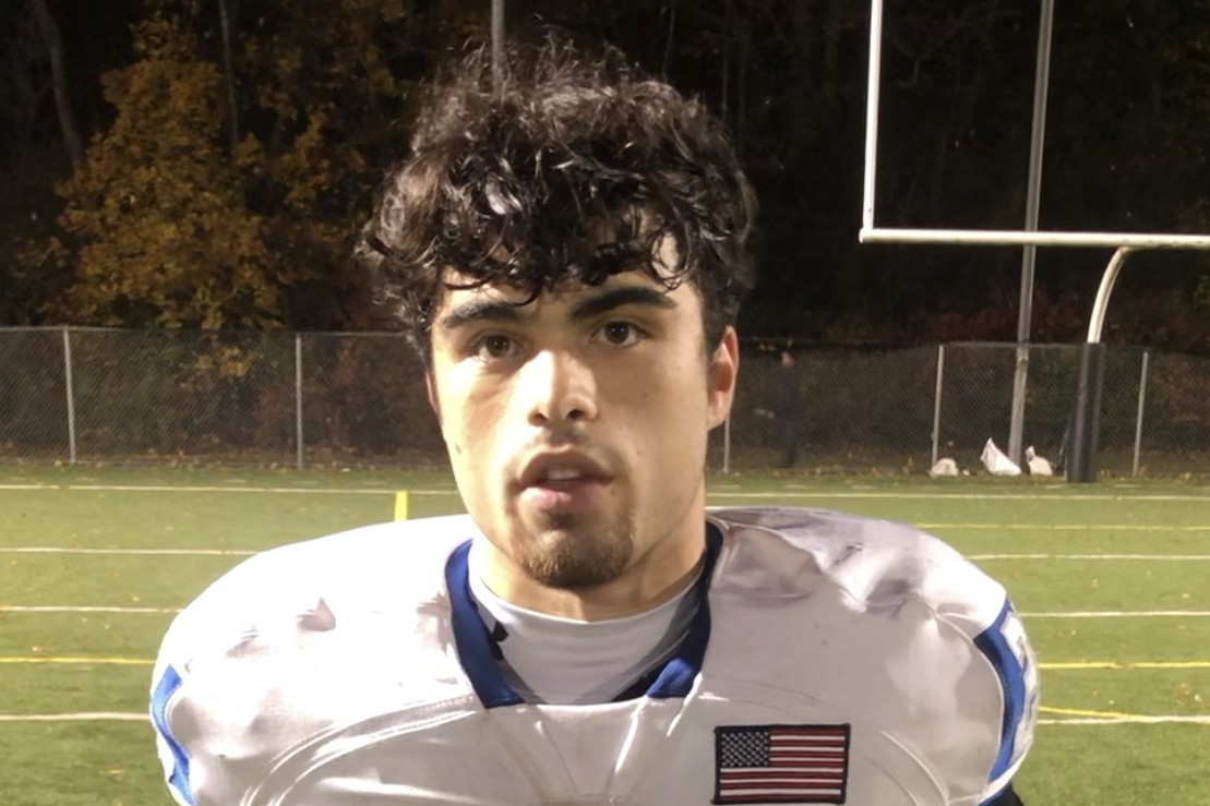Glastonbury football downs Maloney as Casdia runs for 2 TDs