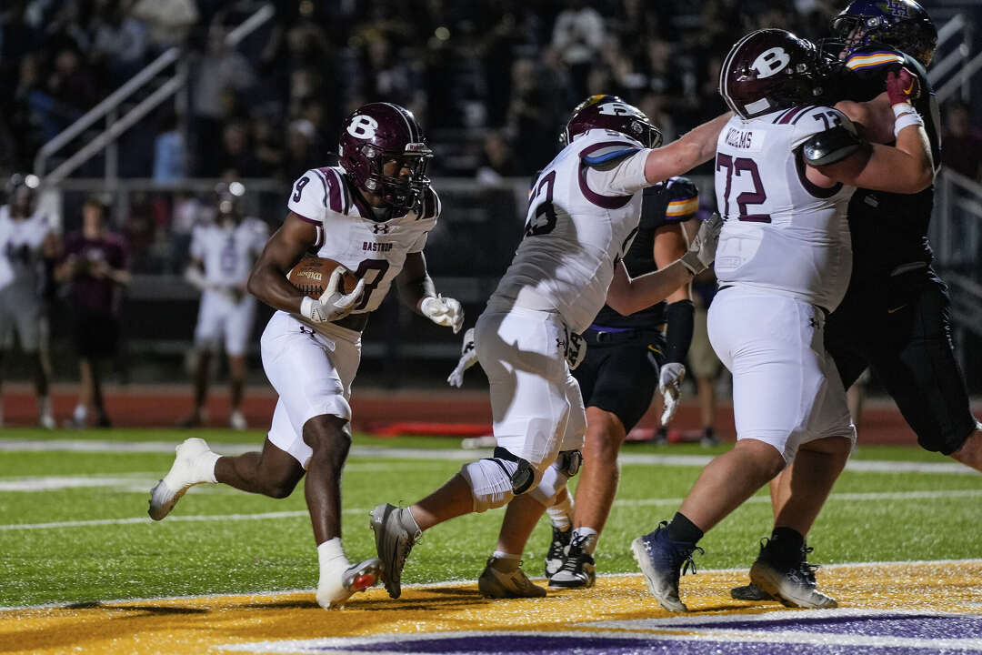 High school football: Liberty Hill beats Bastrop for 11-5A DII title